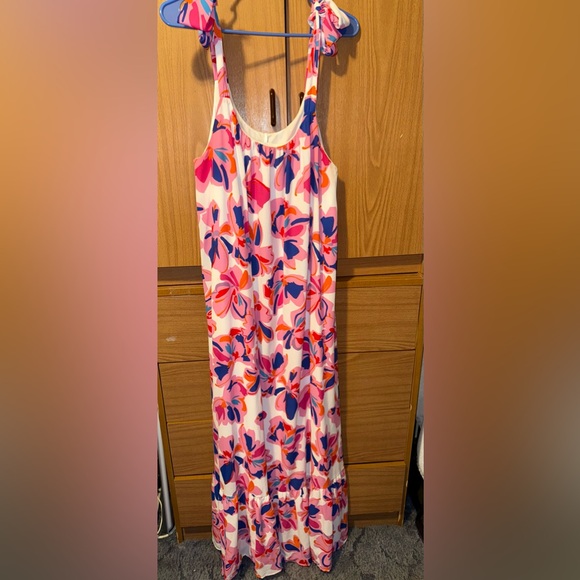 Adrienne | Dresses | Adrienne Floral Maxi Dress | Poshmark